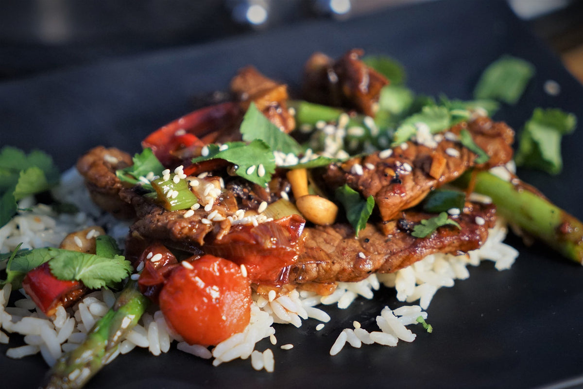 Wok 'n' roll with steak or chicken | Original Kamado recipe | MONOLITH