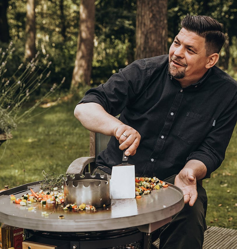 MONOLITH Brand ambassador - Grill & Lifestyle | MONOLITH